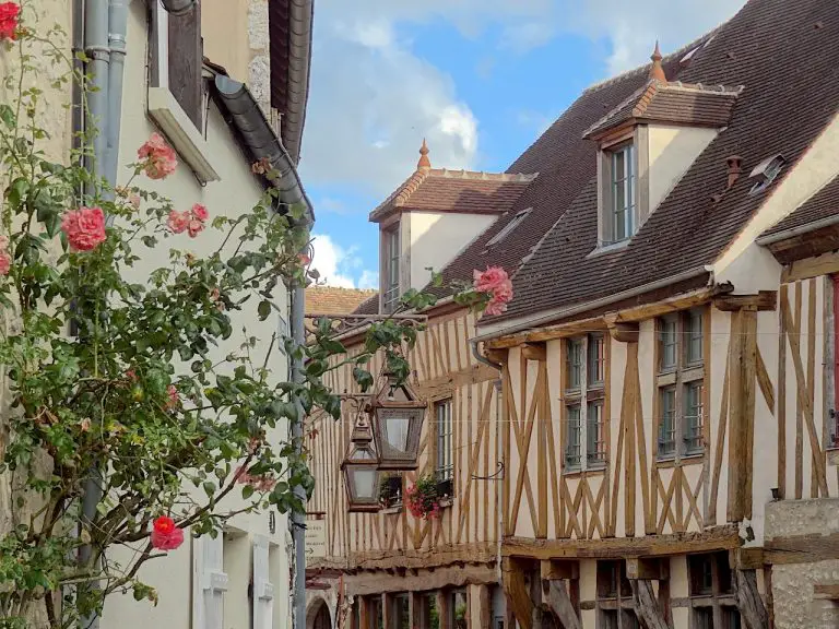 Visiter Provins en une journée en 2026 : guide complet de la cité ...