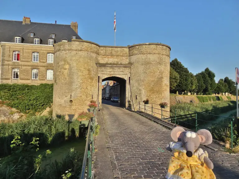 Que visiter, que faire à Bergues dans le Nord : bienvenue chez les Ch ...