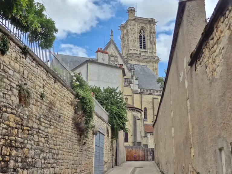 Que visiter, que faire à Nevers et alentours - La souris globe-trotteuse