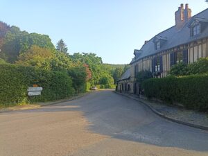 Que visiter, que faire à Lyons-la-Forêt et ses environs - La souris ...