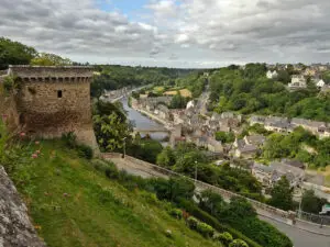 Visiter Dinan en 1 jour : le guide complet de la souris (conseils et ...