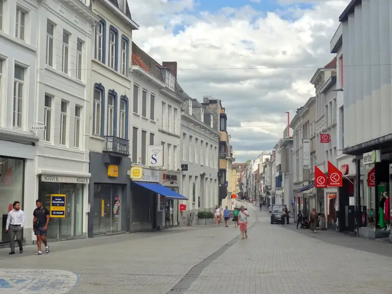 Que visiter, que faire en une journée à Courtrai en Belgique - La ...