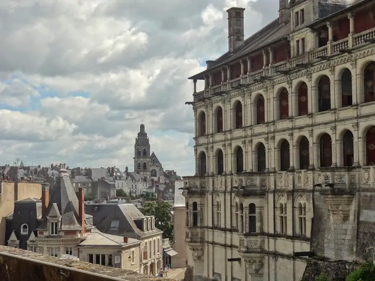 Que visiter, que faire à Blois et son château royal - La souris globe ...