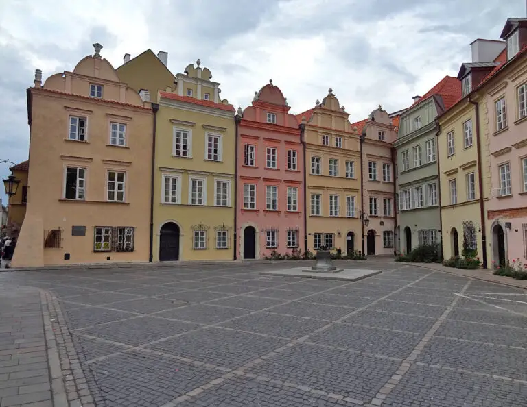 Que visiter, que faire à Varsovie en 2,3 ou 4 jours - La souris globe ...