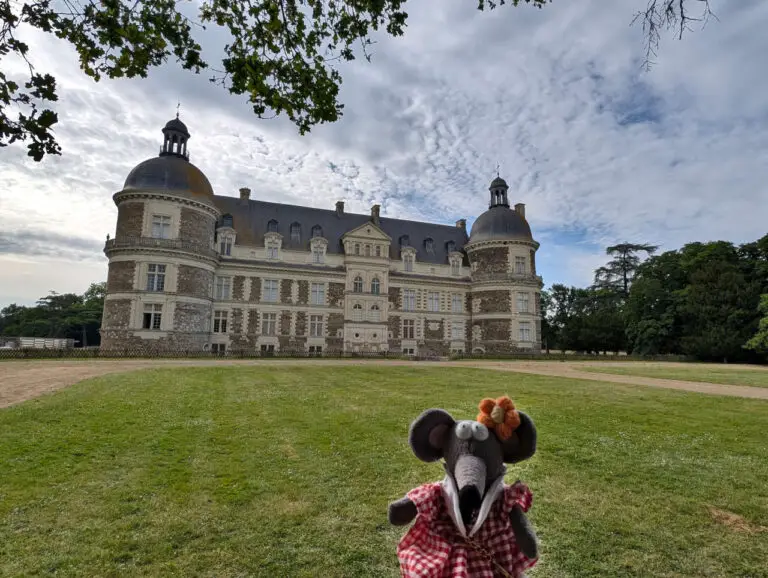 Visiter le château de Serrant : mon avis et expérience - La souris ...